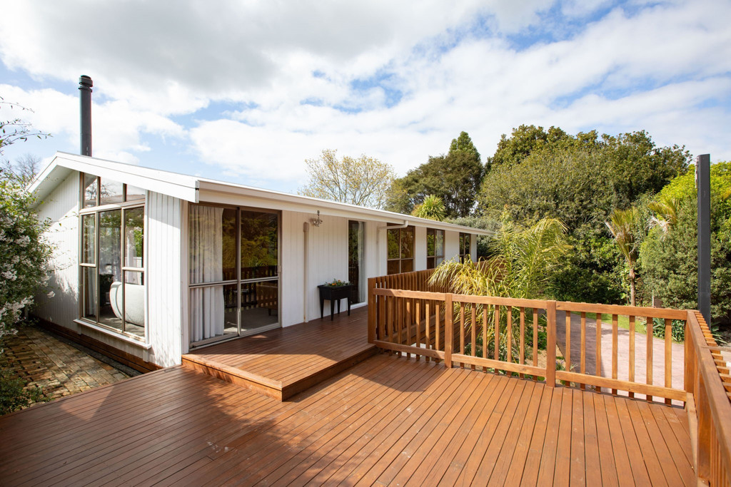 65 Waingaro Road | Lodge Real Estate